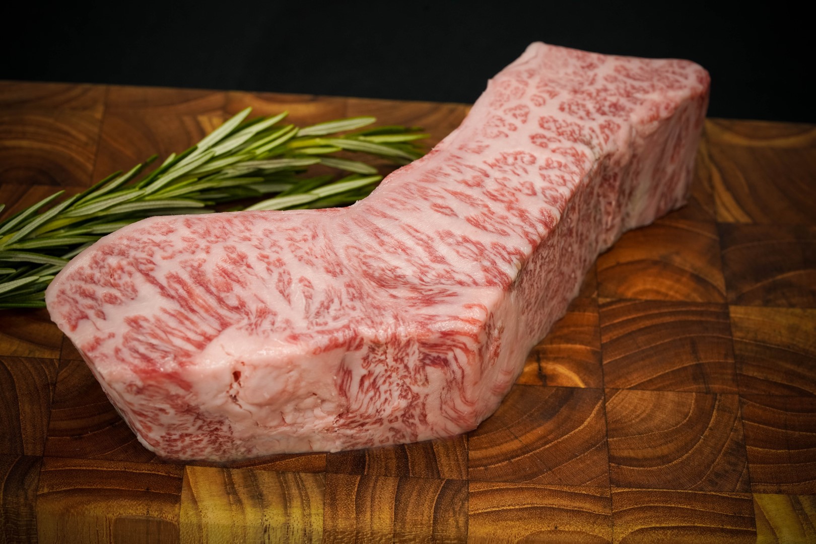 THỊT CỔ HẢO HẠNG- WAGYU CHUCK EYE ROLL A5 | Thịt bò Kobe Wagyu
